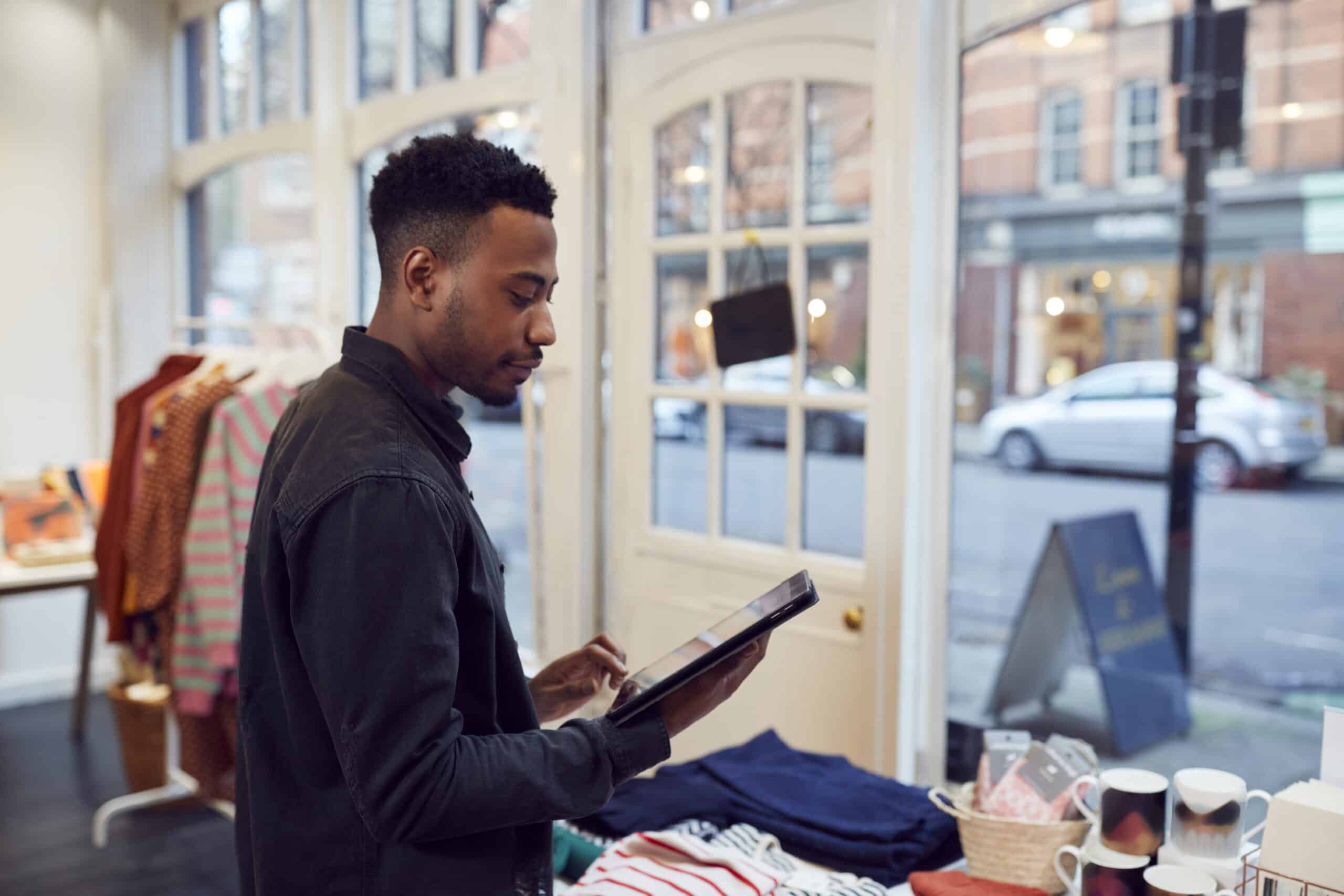 Master Social Selling With This Ultimate Strategy Guide